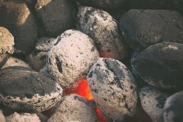 3 tips on building the best coal fire for Autumn - London Gases